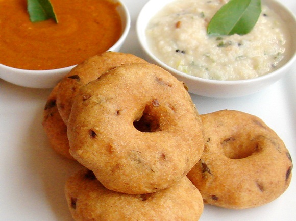 Best Indian Monsoon Food in North India, South India, Bengal ...