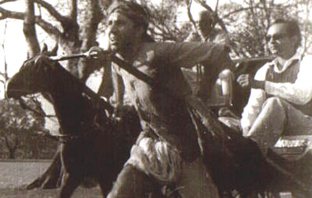 Kolkata’s Hand-Pulled Rickshaws are British Heritage in India’s ...